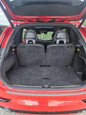 Red Volvo XC90 2016 in Vilnius, with an engine capacity of 1.97 L and mileage of 240 thousand km for 16500 €, photo 6 on AUTOMOTO.COM.LV