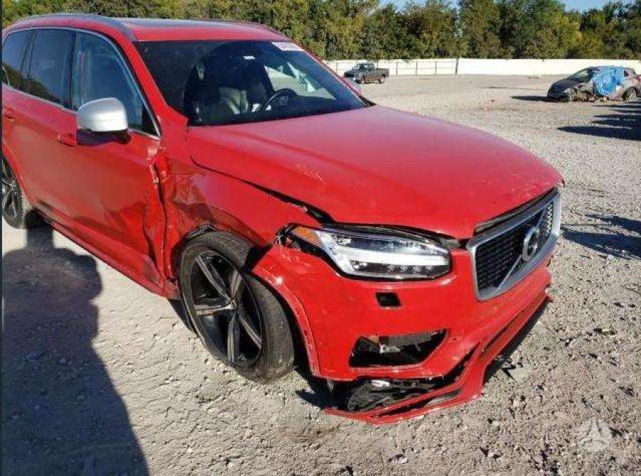 Red Volvo XC90 2017 in Vilnius, with an engine capacity of 1.97 L and mileage of 143 thousand km for 27000 €, photo 18 on AUTOMOTO.COM.LV
