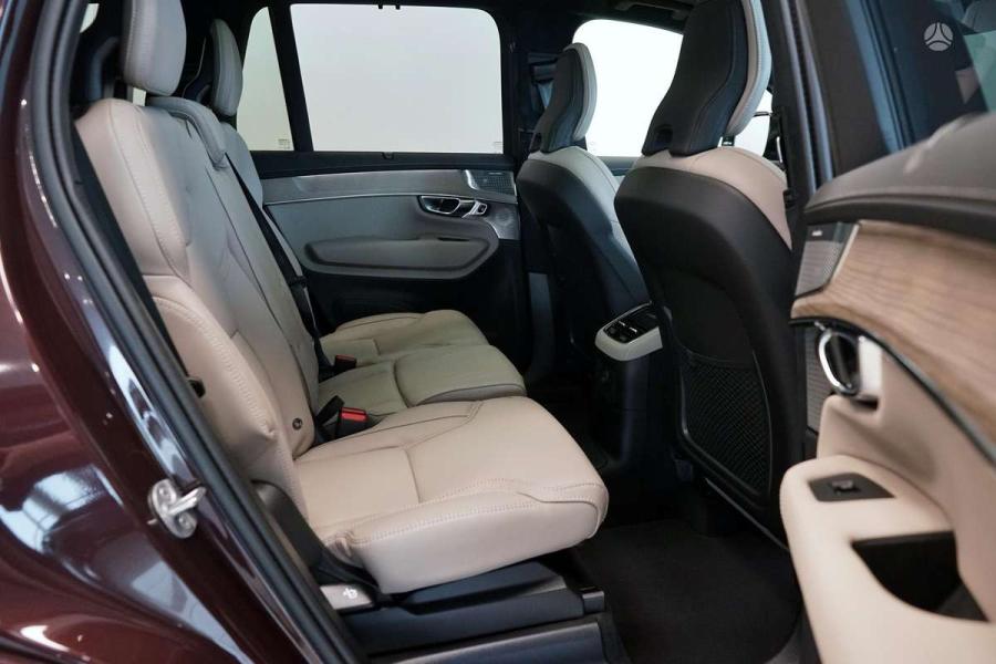 Red Volvo XC90 2026 in Vilnius, with an engine capacity of 1.97 L and mileage of 10 thousand km for 82000 €, photo 14 on AUTOMOTO.COM.LV