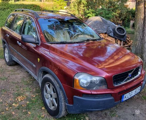 Красный Вольво ХС90 2004 в Вильнюс, объемом двигателя 2.52 л и пробегом 400 тыс. км за 2200 €, фото 1 на AUTOMOTO.COM.LV