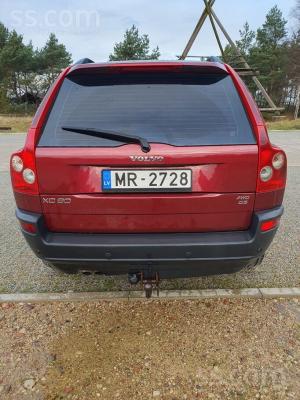Sarkans Volvo XC90 2005 Liepāja, ar dzinēja tilpumu 2.40 L un nobraukumu 410 tūkst. km par 3900 €, foto 4 vietnē AUTOMOTO.COM.LV