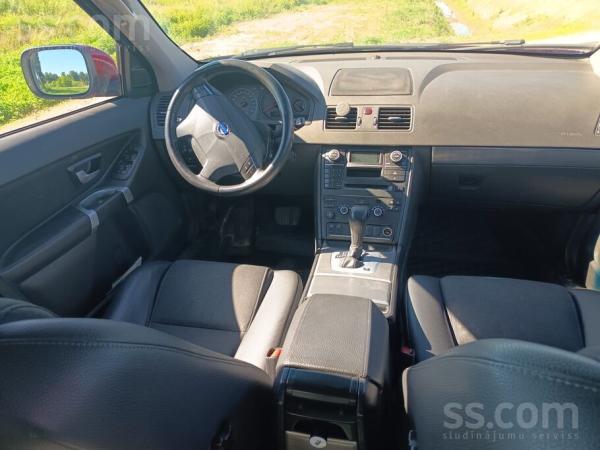 Sarkans Volvo XC90 2008 Jelgava, ar dzinēja tilpumu 2.40 L un nobraukumu 220 tūkst. km par 7600 €, foto 7 vietnē AUTOMOTO.COM.LV