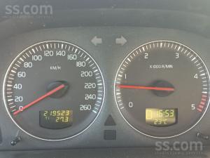 Красный Вольво ХС90 2008 в Елгава, объемом двигателя 2.40 л и пробегом 220 тыс. км за 7600 €, фото 10 на AUTOMOTO.COM.LV