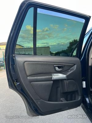 Volvo XC90 2004 in Narva, with an engine capacity of 2.40 L and mileage of 419 thousand km for 2999 €, photo 20 on AUTOMOTO.COM.LV