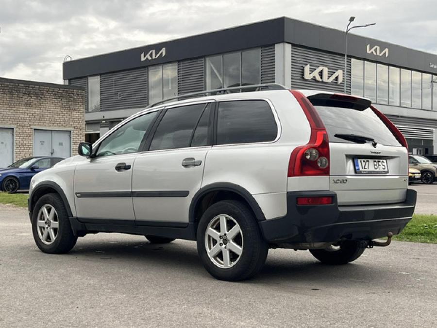 Volvo XC90 2005 Narva, ar dzinēja tilpumu 2.40 L un nobraukumu 585 tūkst. km par 2499 €, foto 7 vietnē AUTOMOTO.COM.LV