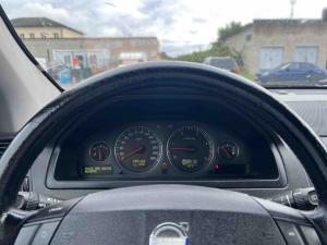 Volvo XC90 2005 Narva, ar dzinēja tilpumu 2.40 L un nobraukumu 585 tūkst. km par 2499 €, foto 22 vietnē AUTOMOTO.COM.LV