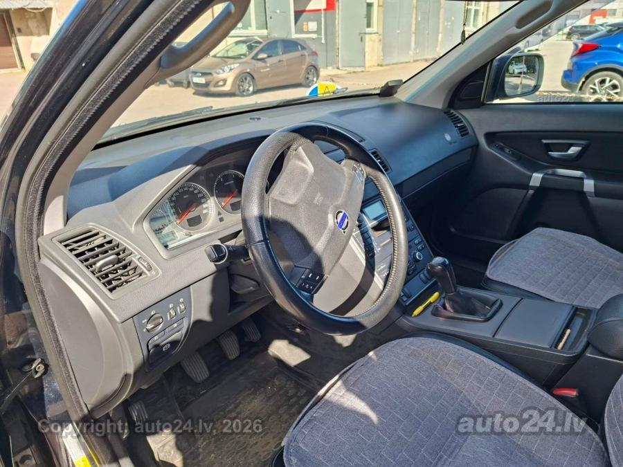 Вольво ХС90 2007 в Таллин, объемом двигателя 2.40 л и пробегом 368 тыс. км за 5690 €, фото 4 на AUTOMOTO.COM.LV