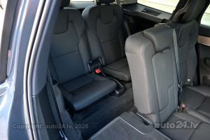 Volvo XC90 2025 Tallina, ar dzinēja tilpumu 2.00 L un nobraukumu 21 tūkst. km par 72800 €, foto 13 vietnē AUTOMOTO.COM.LV