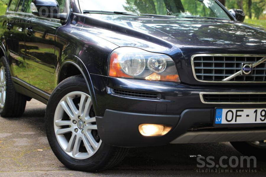 Violets Volvo XC90 2006 Rīga, ar dzinēja tilpumu 2.40 L un nobraukumu 306 tūkst. km par 7450 €, foto 5 vietnē AUTOMOTO.COM.LV