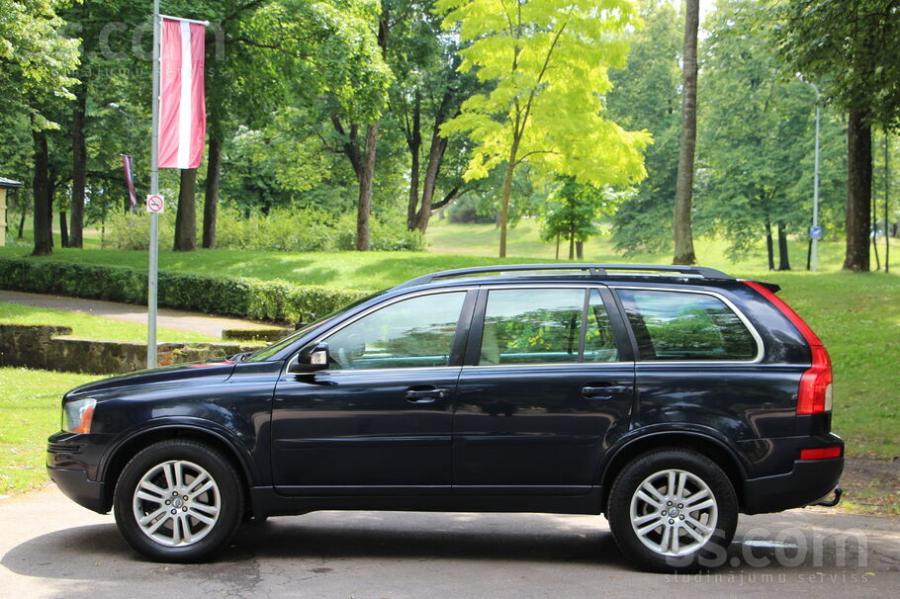 Violets Volvo XC90 2006 Rīga, ar dzinēja tilpumu 2.40 L un nobraukumu 306 tūkst. km par 7450 €, foto 10 vietnē AUTOMOTO.COM.LV
