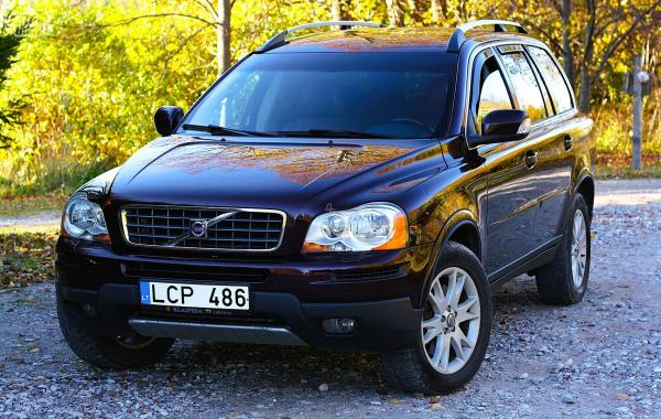 Violets Volvo XC90 2006 Petrikaičiai, ar dzinēja tilpumu 2.40 L un nobraukumu 307 tūkst. km par 6299 €, foto 3 vietnē AUTOMOTO.COM.LV