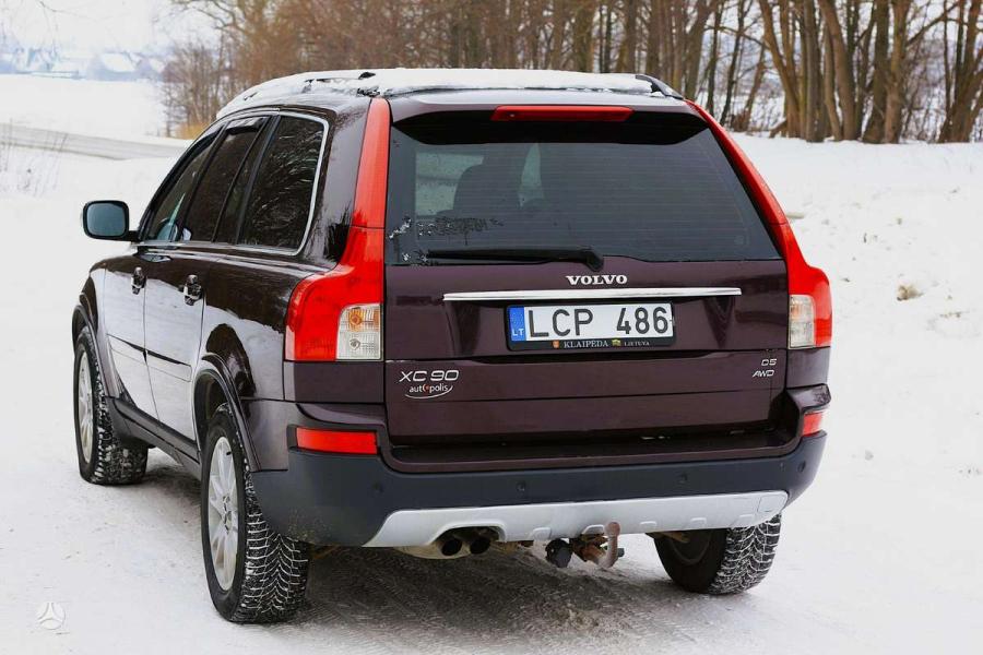 Violet Volvo XC90 2006 in Kretinga, with an engine capacity of 2.40 L and mileage of 307 thousand km for 6299 €, photo 6 on AUTOMOTO.COM.LV