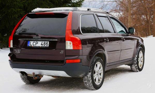 Violets Volvo XC90 2006 Kretinga, ar dzinēja tilpumu 2.40 L un nobraukumu 307 tūkst. km par 6299 €, foto 9 vietnē AUTOMOTO.COM.LV