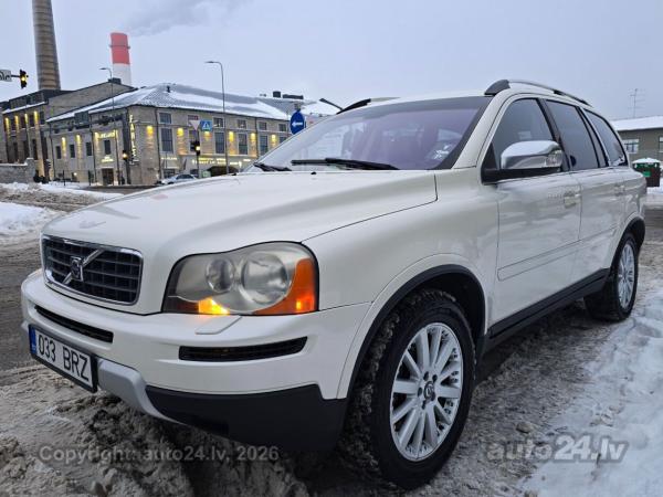 Balts Volvo XC90 2006 Tallina, ar dzinēja tilpumu 2.40 L un nobraukumu 284 tūkst. km par 6450 €, foto 4 vietnē AUTOMOTO.COM.LV