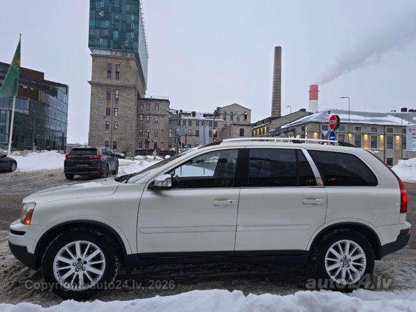 Balts Volvo XC90 2006 Tallina, ar dzinēja tilpumu 2.40 L un nobraukumu 284 tūkst. km par 6450 €, foto 5 vietnē AUTOMOTO.COM.LV