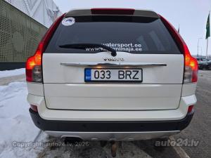 White Volvo XC90 2006 in Tallinn, with an engine capacity of 2.40 L and mileage of 284 thousand km for 6450 €, photo 7 on AUTOMOTO.COM.LV