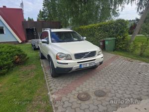 Balts Volvo XC90 2006 Tallina, ar dzinēja tilpumu 2.40 L un nobraukumu 290 tūkst. km par 6500 €, foto  vietnē AUTOMOTO.COM.LV