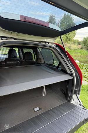 White Volvo XC90 2006 in Alytus, with an engine capacity of 2.40 L and mileage of 378 thousand km for 4500 €, photo 9 on AUTOMOTO.COM.LV