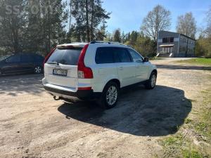 Balts Volvo XC90 2007 Ogre, ar dzinēja tilpumu 2.40 L un nobraukumu 329 tūkst. km par 5300 €, foto 6 vietnē AUTOMOTO.COM.LV