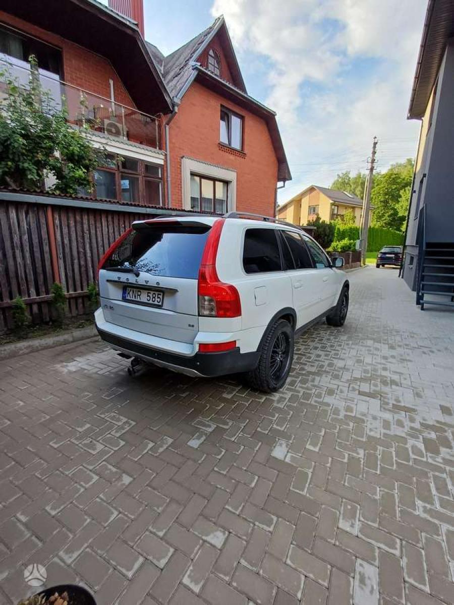 Balts Volvo XC90 2007 Panevēža, ar dzinēja tilpumu 3.20 L un nobraukumu 295 tūkst. km par 2500 €, foto 5 vietnē AUTOMOTO.COM.LV