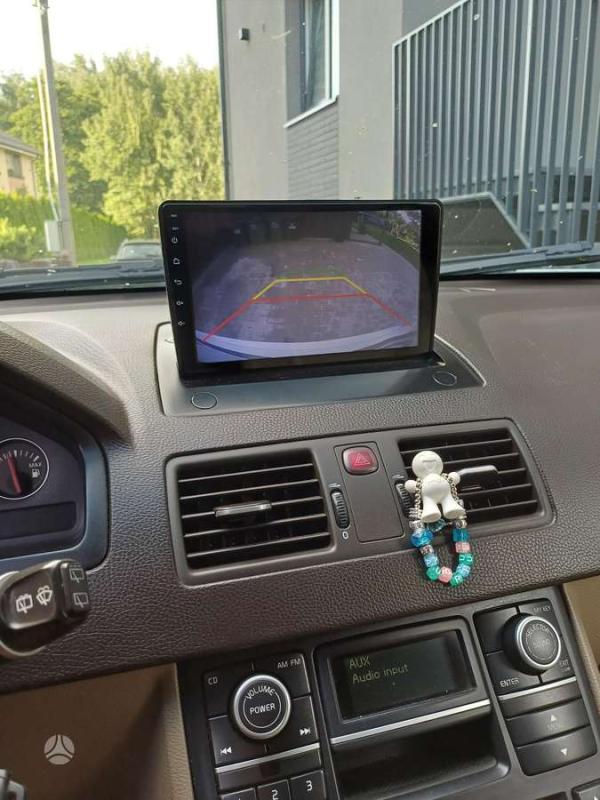 Balts Volvo XC90 2007 Panevēža, ar dzinēja tilpumu 3.20 L un nobraukumu 295 tūkst. km par 2500 €, foto 6 vietnē AUTOMOTO.COM.LV