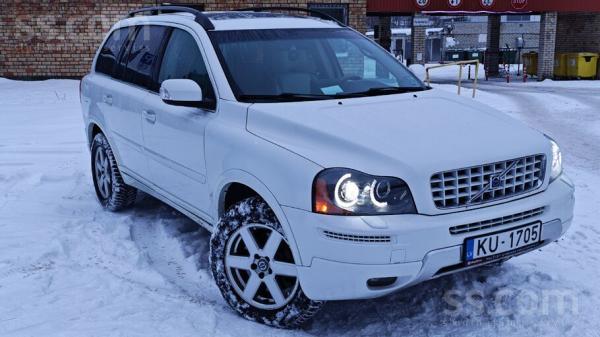 White Volvo XC90 2007 in Riga, with an engine capacity of 3.20 L and mileage of 215 thousand km for 6750 €, photo 7 on AUTOMOTO.COM.LV