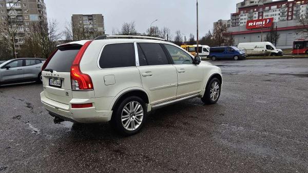 White Volvo XC90 2008 in Vilnius, with an engine capacity of 4.41 L and mileage of 250 thousand km for 5500 €, photo 5 on AUTOMOTO.COM.LV