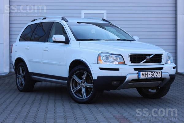 White Volvo XC90 2008 in Riga, with an engine capacity of 2.40 L and mileage of 0 thousand km for 4995 €, photo 3 on AUTOMOTO.COM.LV