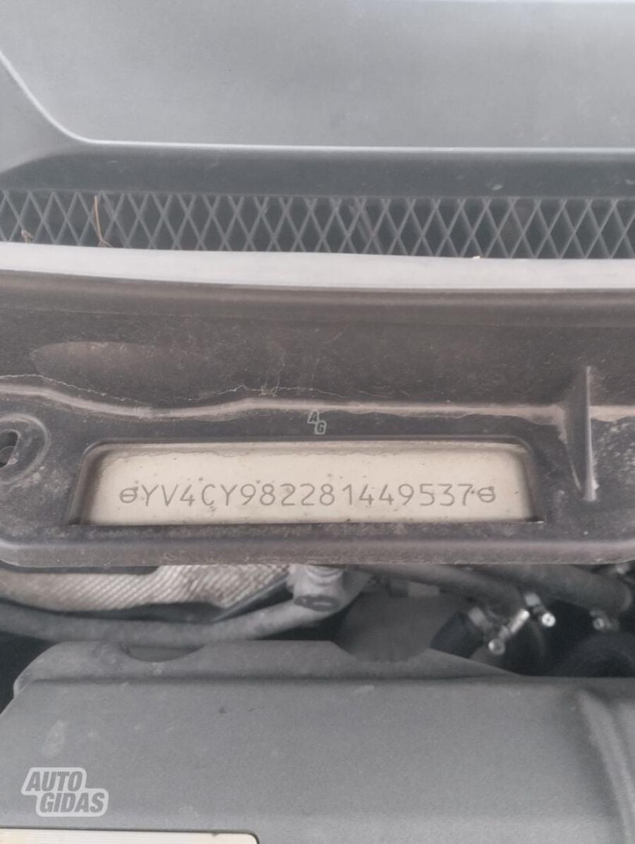 Balts Volvo XC90 2008 Klaipėda, ar dzinēja tilpumu 3.20 L un nobraukumu 350 tūkst. km par 5000 €, foto 3 vietnē AUTOMOTO.COM.LV
