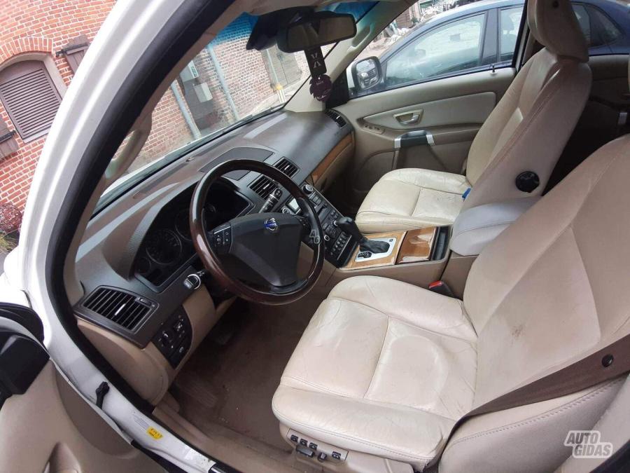 Balts Volvo XC90 2008 Klaipėda, ar dzinēja tilpumu 3.20 L un nobraukumu 350 tūkst. km par 5000 €, foto 13 vietnē AUTOMOTO.COM.LV
