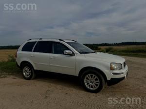White Volvo XC90 2008 in Jelgava, with an engine capacity of 2.40 L and mileage of 366 thousand km for 5480 €, photo 4 on AUTOMOTO.COM.LV