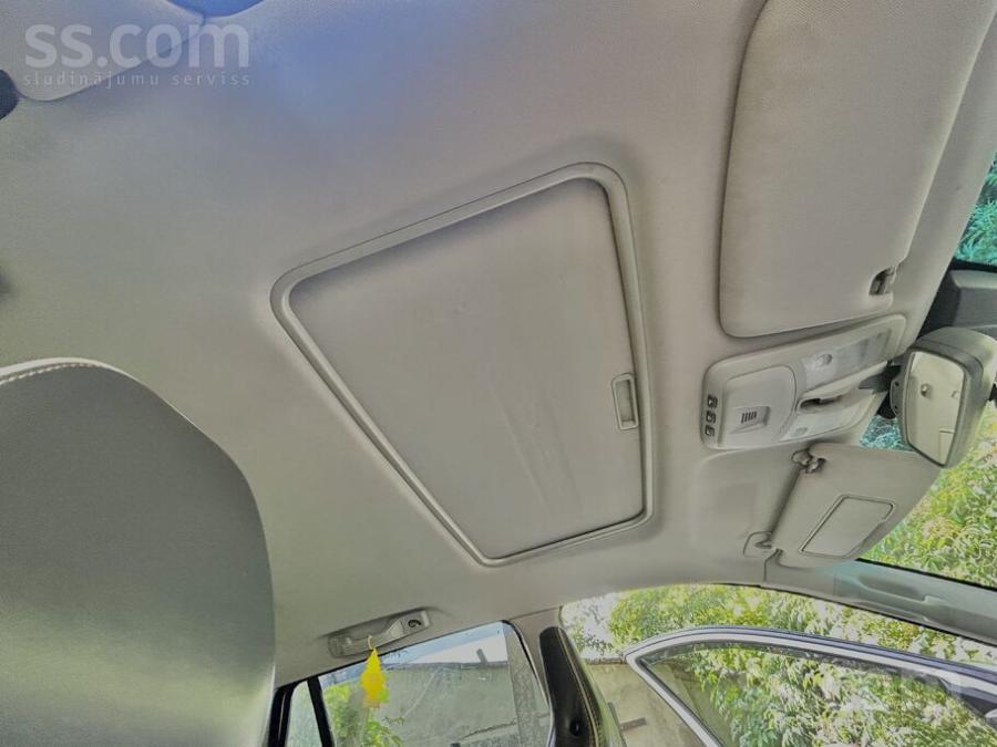 White Volvo XC90 2008 in Jelgava, with an engine capacity of 2.40 L and mileage of 366 thousand km for 5480 €, photo 13 on AUTOMOTO.COM.LV