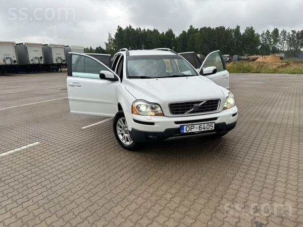 Balts Volvo XC90 2008 Rīga, ar dzinēja tilpumu 2.40 L un nobraukumu 227 tūkst. km par 4780 €, foto 2 vietnē AUTOMOTO.COM.LV