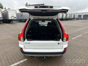 Balts Volvo XC90 2008 Rīga, ar dzinēja tilpumu 2.40 L un nobraukumu 227 tūkst. km par 4780 €, foto 6 vietnē AUTOMOTO.COM.LV