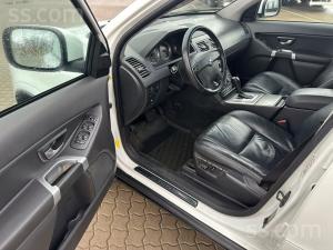 Balts Volvo XC90 2008 Rīga, ar dzinēja tilpumu 2.40 L un nobraukumu 227 tūkst. km par 4780 €, foto 9 vietnē AUTOMOTO.COM.LV