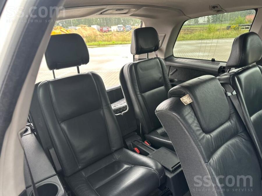 Balts Volvo XC90 2008 Rīga, ar dzinēja tilpumu 2.40 L un nobraukumu 227 tūkst. km par 4780 €, foto 12 vietnē AUTOMOTO.COM.LV