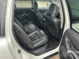 Balts Volvo XC90 2008 Rīga, ar dzinēja tilpumu 2.40 L un nobraukumu 227 tūkst. km par 4780 €, foto 13 vietnē AUTOMOTO.COM.LV