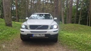 White Volvo XC90 2008 in Riga, with an engine capacity of 3.19 L and mileage of 275 thousand km for 4500 €, photo 4 on AUTOMOTO.COM.LV