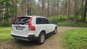 White Volvo XC90 2008 in Riga, with an engine capacity of 3.19 L and mileage of 275 thousand km for 4500 €, photo 6 on AUTOMOTO.COM.LV