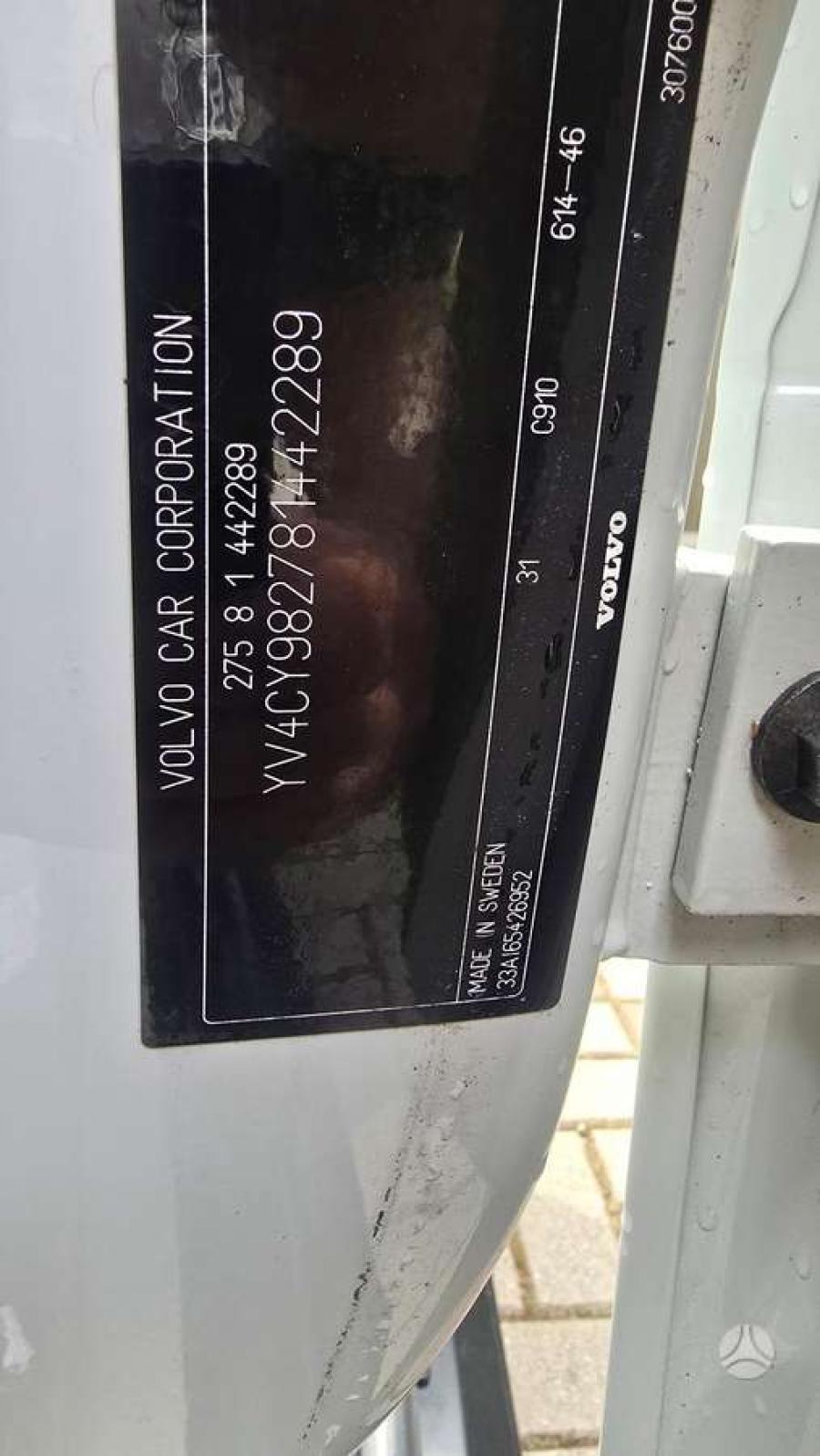 White Volvo XC90 2008 in Riga, with an engine capacity of 3.19 L and mileage of 275 thousand km for 4500 €, photo 10 on AUTOMOTO.COM.LV