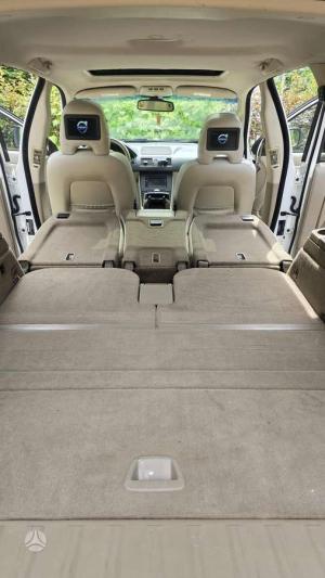 White Volvo XC90 2008 in Riga, with an engine capacity of 3.19 L and mileage of 275 thousand km for 4500 €, photo 19 on AUTOMOTO.COM.LV
