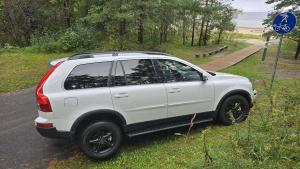 White Volvo XC90 2008 in Riga, with an engine capacity of 3.19 L and mileage of 275 thousand km for 4500 €, photo 28 on AUTOMOTO.COM.LV
