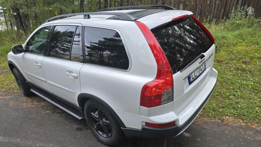 White Volvo XC90 2008 in Riga, with an engine capacity of 3.19 L and mileage of 275 thousand km for 4500 €, photo 29 on AUTOMOTO.COM.LV