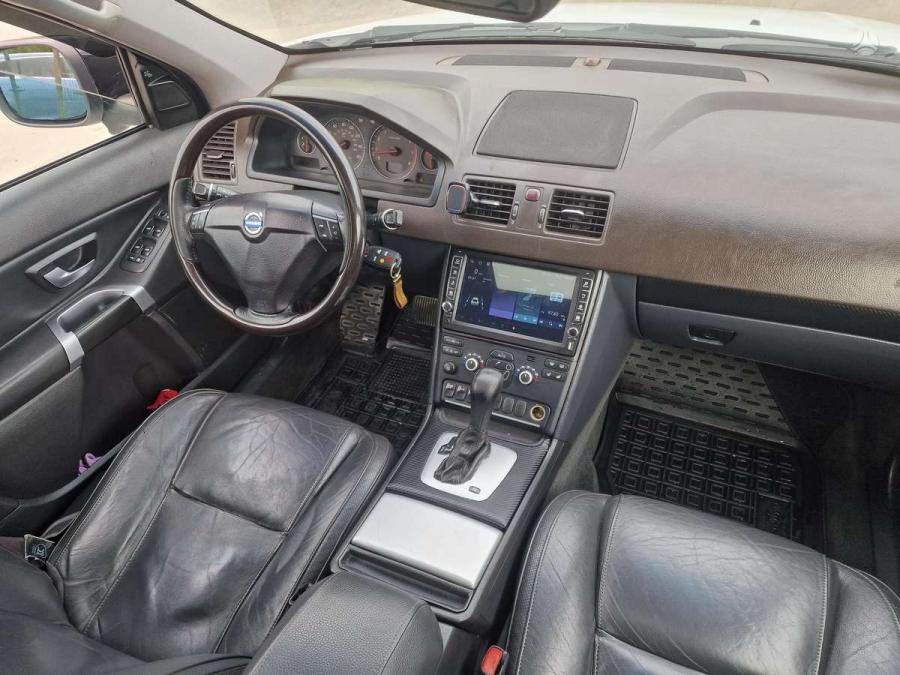 Balts Volvo XC90 2008 Kauņa, ar dzinēja tilpumu 3.20 L un nobraukumu 398 tūkst. km par 4999 €, foto 23 vietnē AUTOMOTO.COM.LV