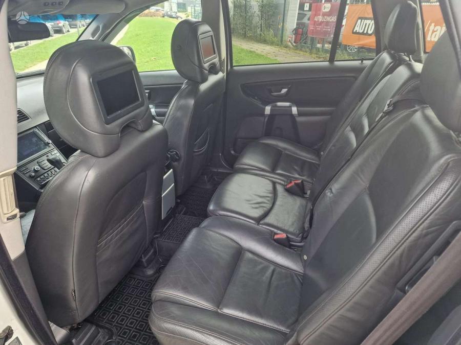 Balts Volvo XC90 2008 Kauņa, ar dzinēja tilpumu 3.20 L un nobraukumu 398 tūkst. km par 4999 €, foto 26 vietnē AUTOMOTO.COM.LV