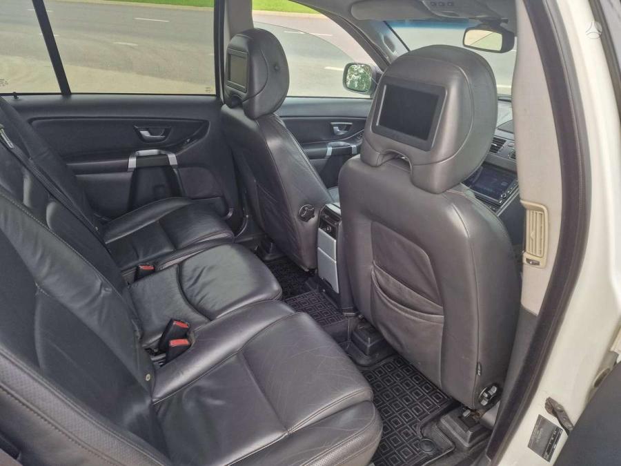 Balts Volvo XC90 2008 Kauņa, ar dzinēja tilpumu 3.20 L un nobraukumu 398 tūkst. km par 4999 €, foto 27 vietnē AUTOMOTO.COM.LV