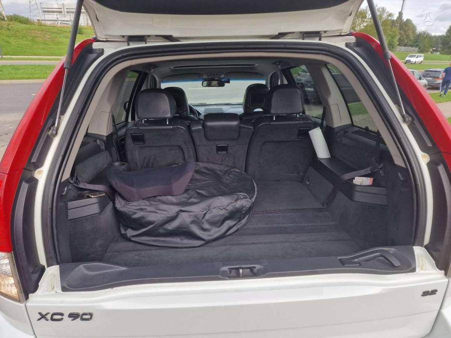 Balts Volvo XC90 2008 Kauņa, ar dzinēja tilpumu 3.20 L un nobraukumu 398 tūkst. km par 4999 €, foto 28 vietnē AUTOMOTO.COM.LV