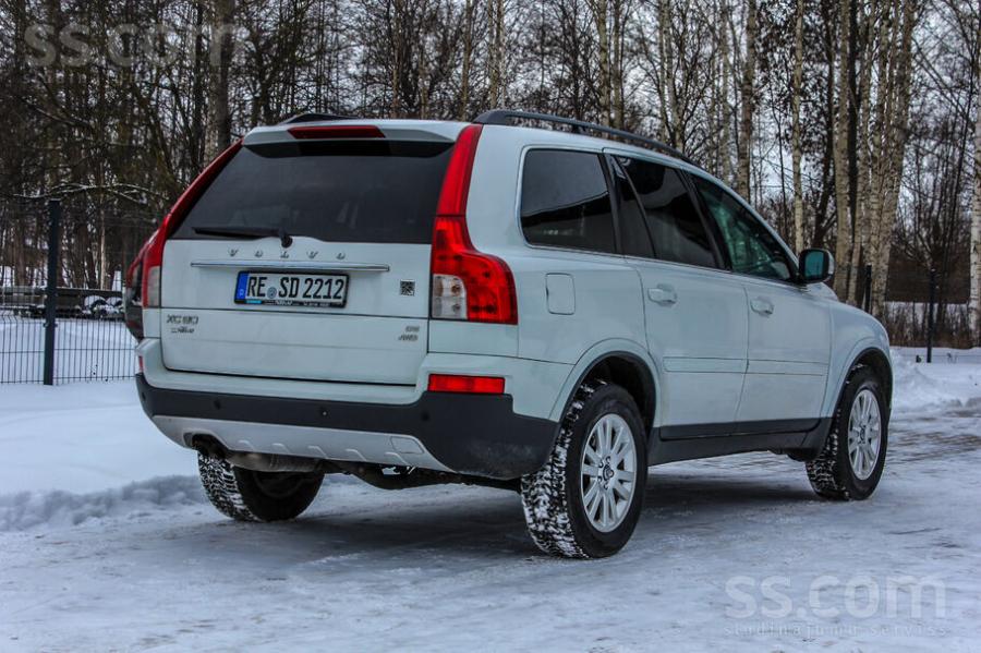 Balts Volvo XC90 2009 Jelgava, ar dzinēja tilpumu 2.40 L un nobraukumu 347 tūkst. km par 7996 €, foto 2 vietnē AUTOMOTO.COM.LV