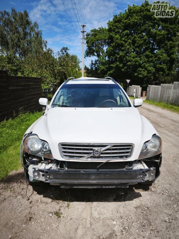 White Volvo XC90 2009 in Kaunas, with an engine capacity of 3.20 L and mileage of 225 thousand km for 1300 €, photo 2 on AUTOMOTO.COM.LV