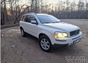 Balts Volvo XC90 2009 Liepāja, ar dzinēja tilpumu 2.40 L un nobraukumu 329 tūkst. km par 7400 €, foto  vietnē AUTOMOTO.COM.LV